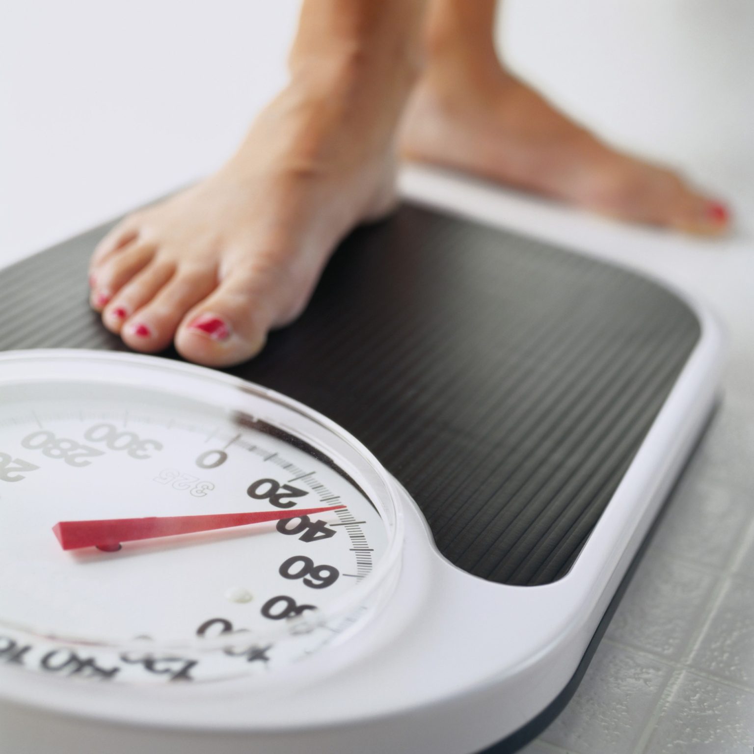 How to Weigh Yourself: 11 Steps